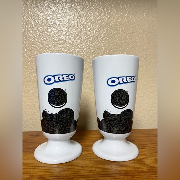 Dining | 2 Oreo Cookies White Tall Ceramic Footed Glasses Oreo Shakes ...